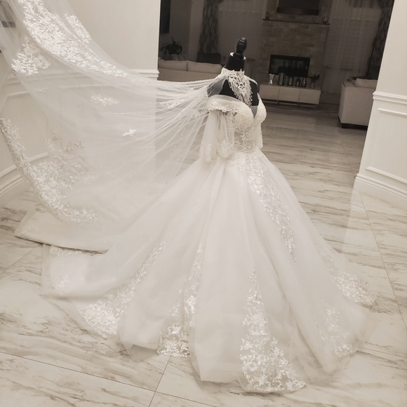 Dresses | Unique Wedding Dress With Removable Matching Cape | Poshmark